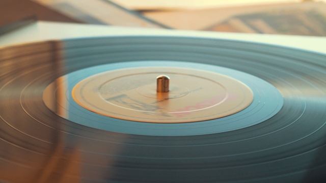 Лёгкий мелодичный ДЖАЗ с виниловой пластинки. Атмосфера релакса и хорошего настроения.