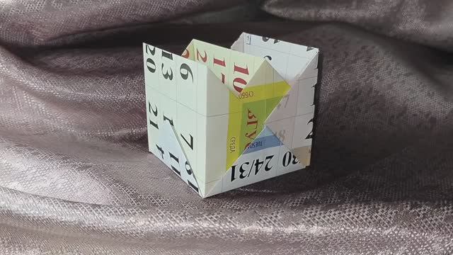 Подставка для карандашей и ручек из бумаги. поделки из бумаги.