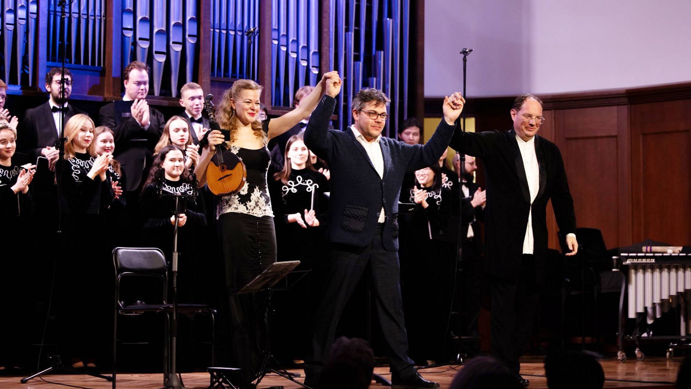 Артём Ананьев «Интермедия и вокализ» для домры и смешанного хора