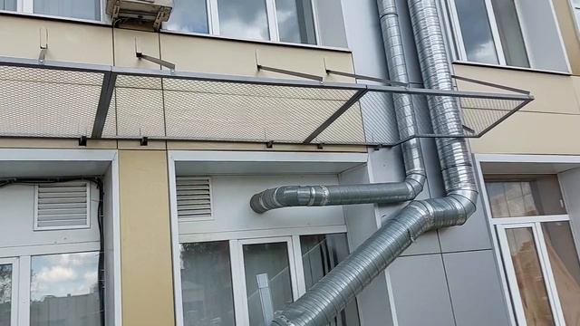 Защитно-улавливающие решетки на здании МФТИ в п. Долгопрудный