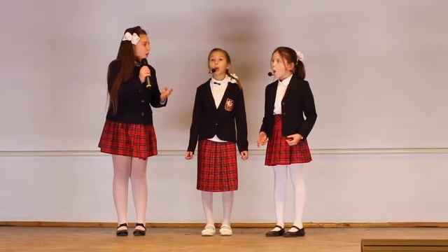 Театральная студия "Маэстрик". Стихотворение "Хрустальная Ваза"