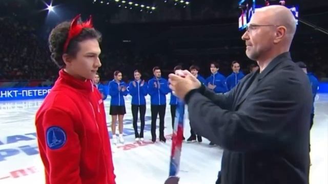 Иван Попов. Награждение на командном Чемпионате России по прыжкам 2025