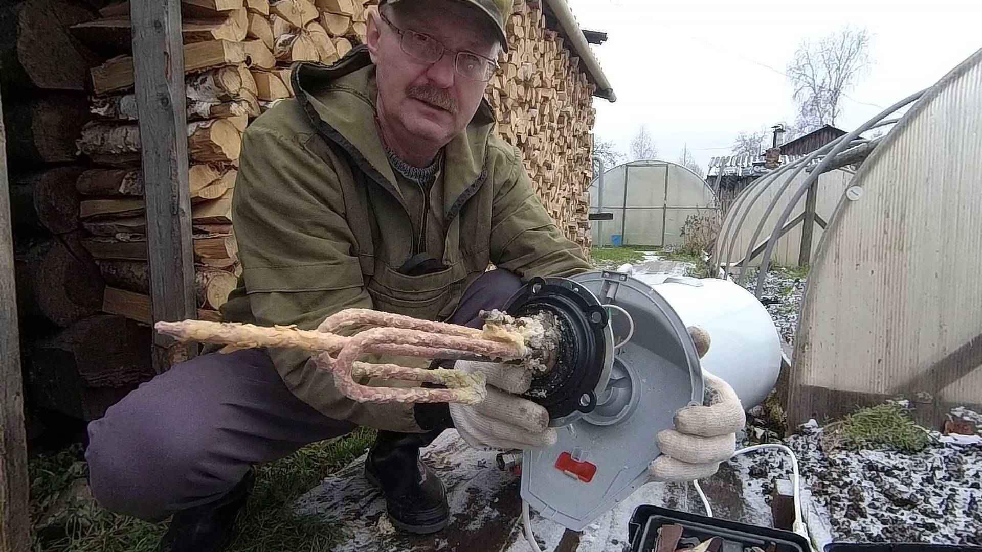 РЕМОНТ ВОДОНАГРЕВАТЕЛЯ, ПРОМЫВКА БАКА И ЗАМЕНА ТЕНА.
