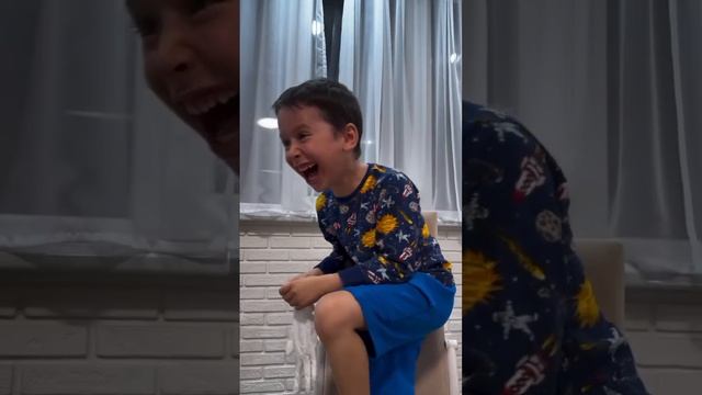 заразный смех😅🫣