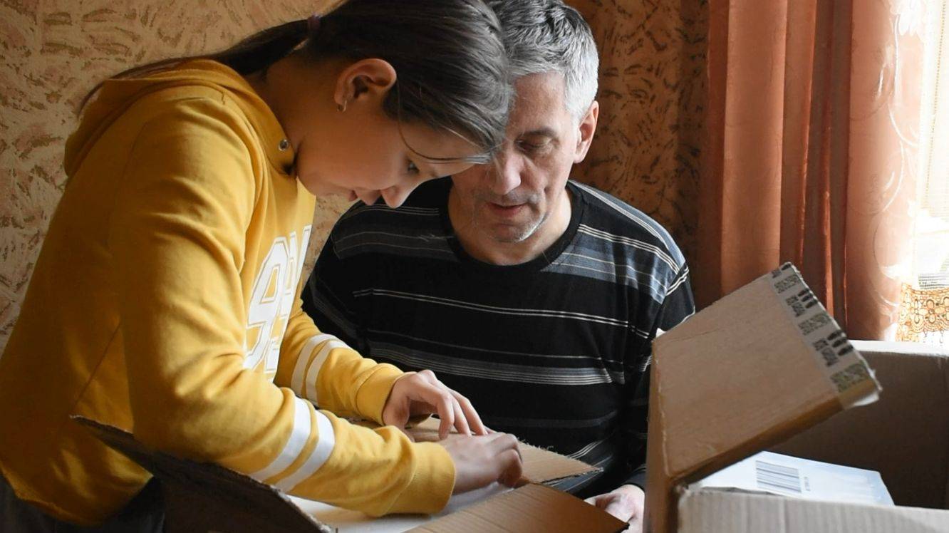 Распаковка трёх Мистери боксов. Вскрываем вторую коробку.