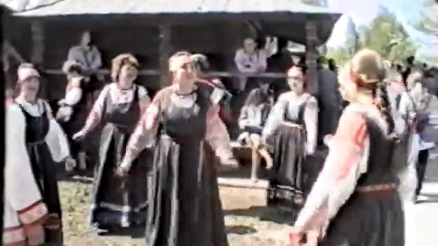 Фольклорный ансамбль "Свояня" в Витославлицах, 1997 год