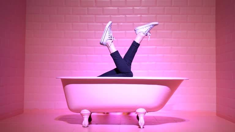 Хоумстейджинг в ванной,  бюджетно и никаких гвоздей!