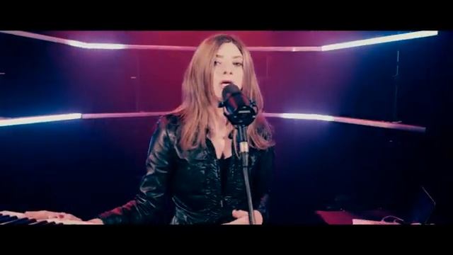 .Chris KD — Say It Right (Nelly Furtado cover).