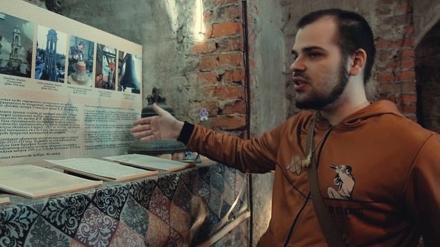 Храмы Калуги-Успенский за верхом