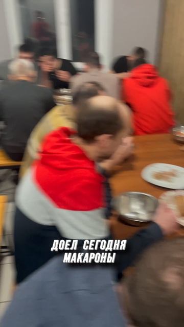 Макароны с сосиской 😀