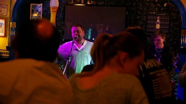 Вадим Степанцов | Как-то в местном баре сел я за рояль