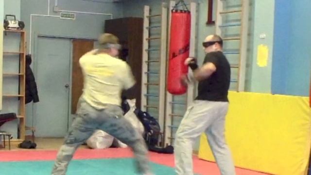 Sparring .Knife ACT