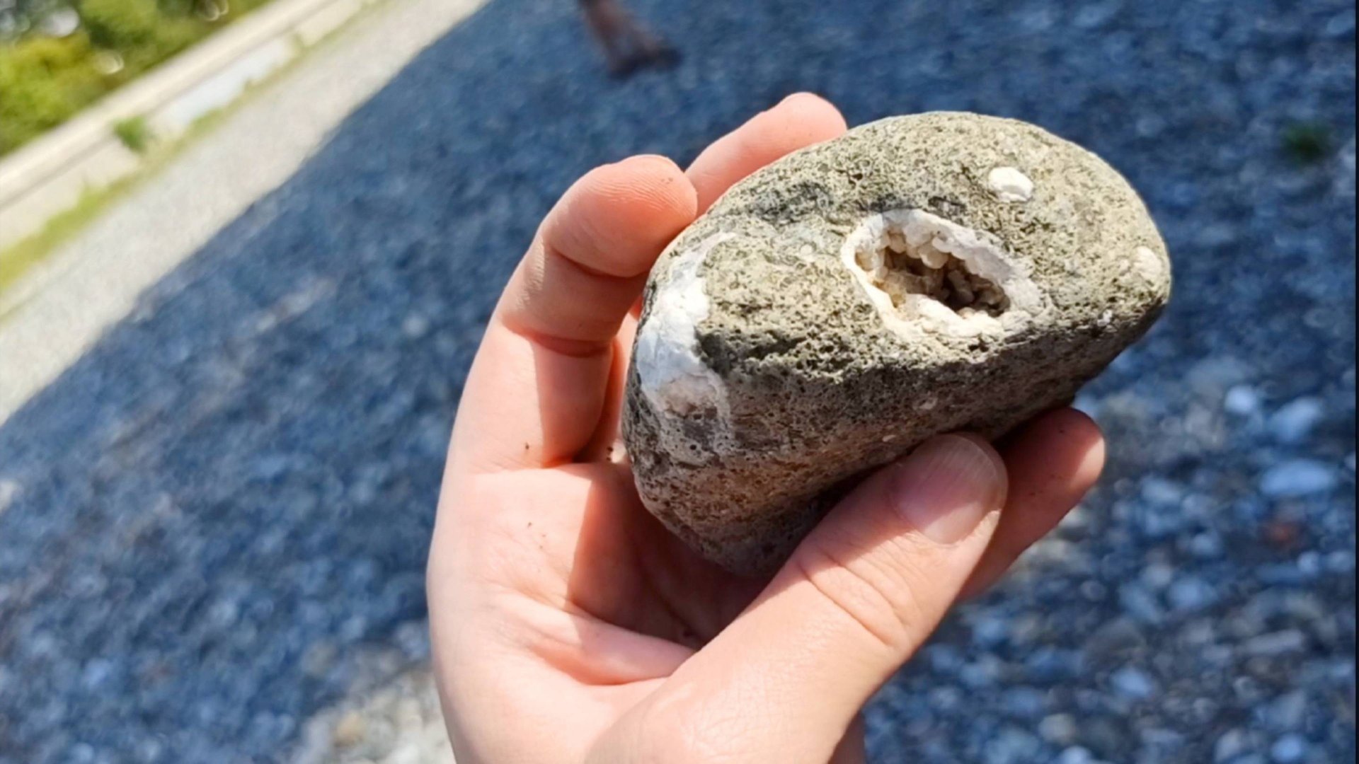 Южные камни с названиями. Река выносит гальку на побережье Чëрного моря. Минералы и горные породы