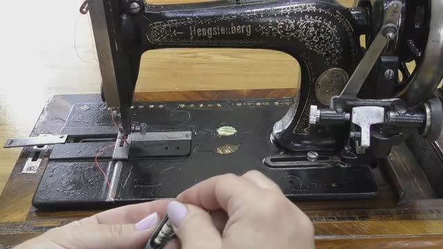 Старинная швейная машинка Anker - Werke Hengstenberg Германия 1903 год.