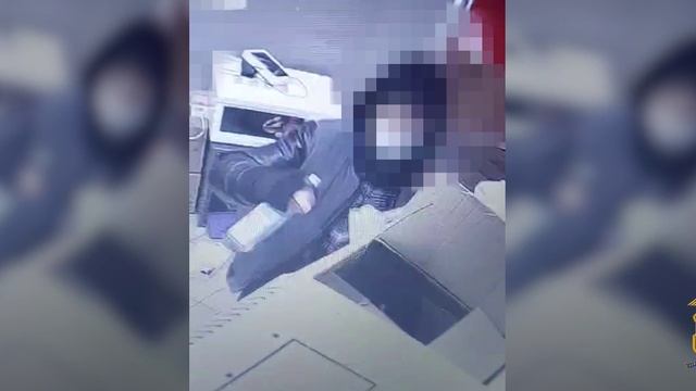 Полицейские раскрыли разбойное нападение на работницу салона сотовой связи в Малоярославце