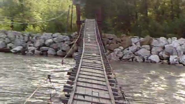 Кладка из Псемене в Курджиново через реку Большая Лаба, месяц май.