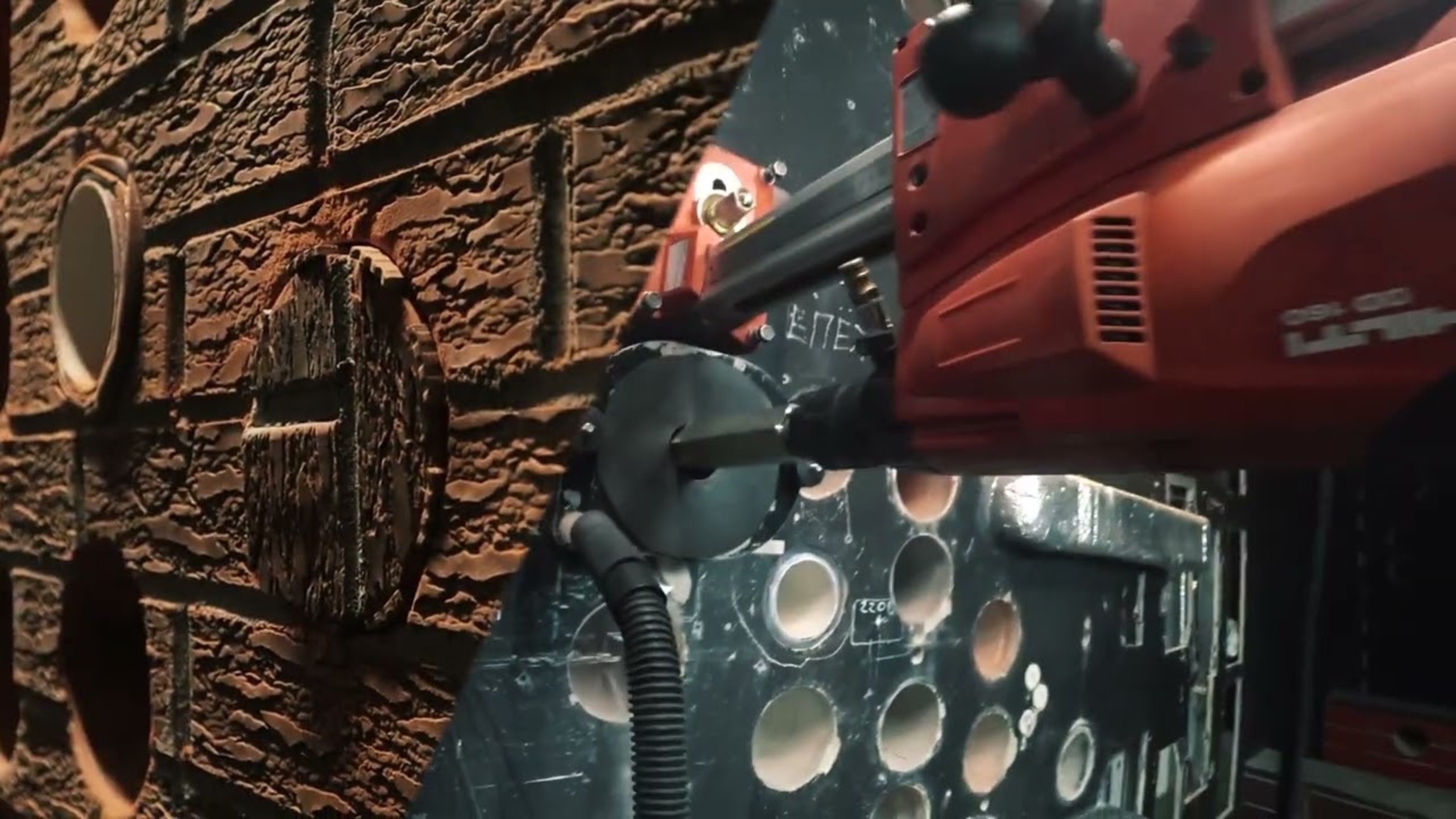 POV: алмазное бурение стены под бризер