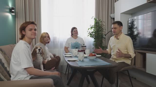 Видеосъемка для компании Domeo. Мы к вам в гости.