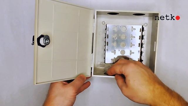 51541 Коробка распределительная на 5 плинтов замок (18см*7,5см*17см)