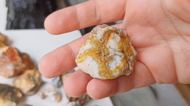 Обзор находок из Кусковского парка. Кристаллы кварца, халцедон, змеевик. Самоцветы под ногами Москва