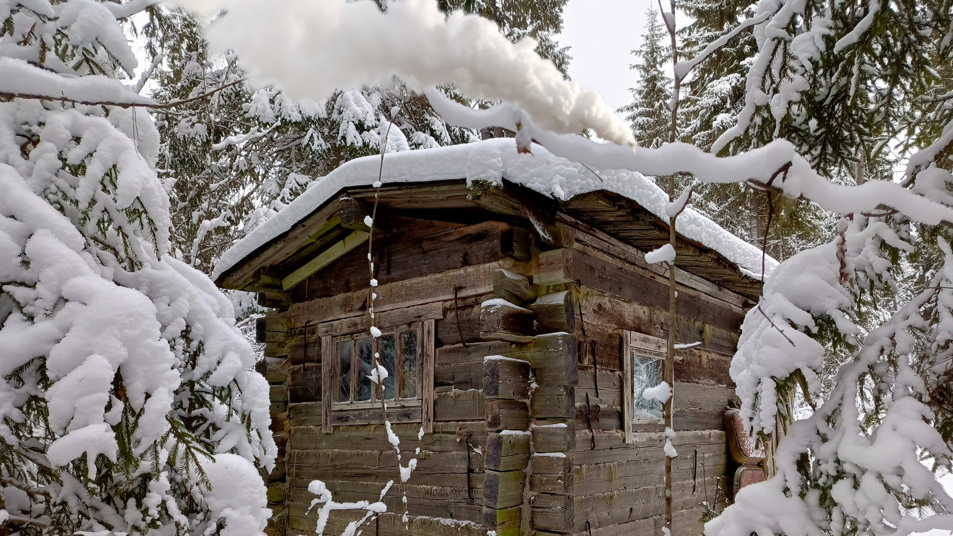 НОЧЁВКА В СТАРОЙ ПРОГНИВШЕЙ ИЗБЕ В МОРОЗ. РЫБАЛКА В ТАЙГЕ.