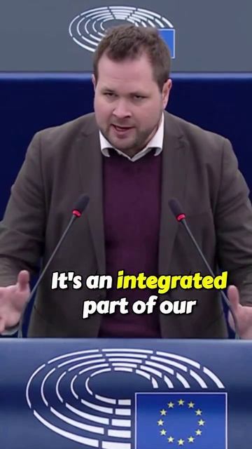 Матерится как сапожник, депутат Европарламента))