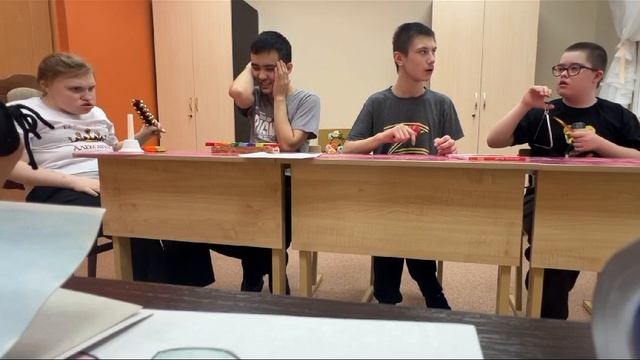 «Музыка нас согрела».
Освоение музыкальных инструментов с помощью изучения песен о зиме