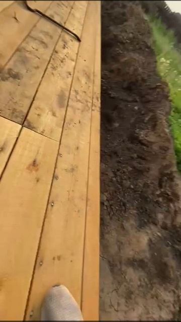 Установка пластикового каркасного бассейна в теплице от компании  «БассейныИркутск.рф»