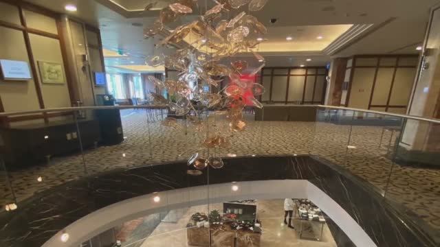 Инспекция отеля Continental на Тверской