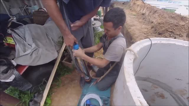 Установка погружного насоса в колодец