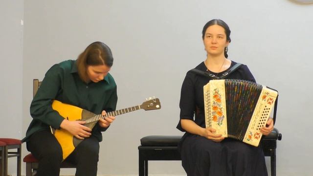 "Осетинская фантазия" Дуэт: София Рослякова (гармонь) и Екатерина Васильева (балалайка) Новосибирск