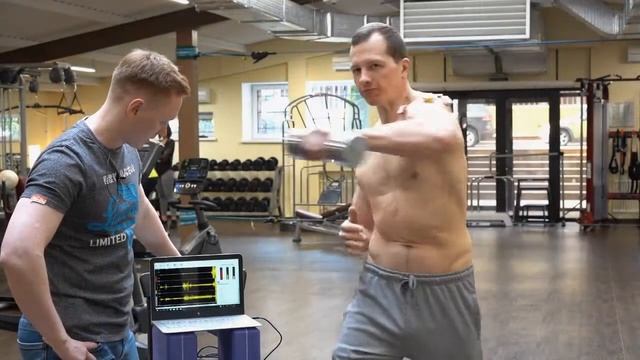 Миограф "Callibri Muscle Tracker". Определение роли конкретной мышцы при выполнении упражнения.