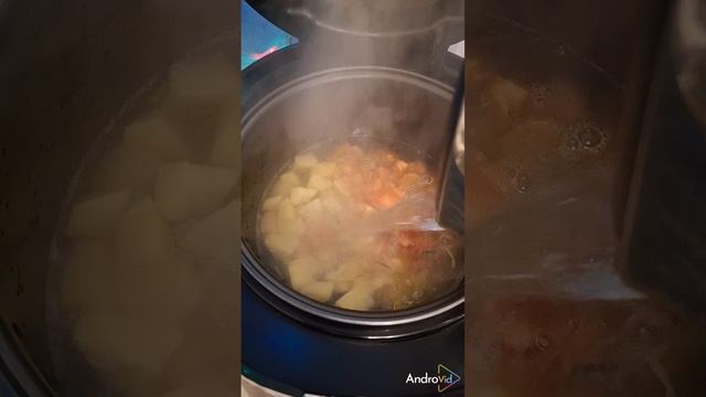 Сливочный суп с морепродуктами