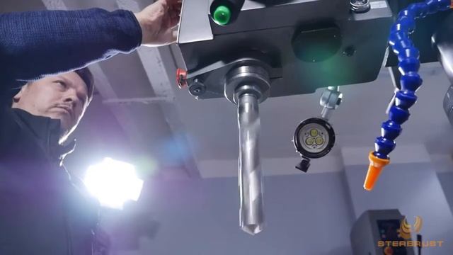 Вертикально-сверлильный станок по металлу JET GHD 35PFV