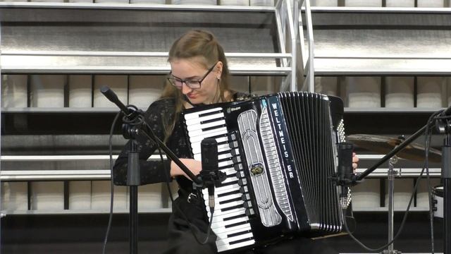 А.Вольтер Танго "Бандонеон" Играет аккордеонистка  Еловикова Дарья