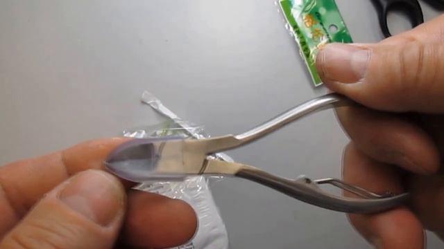 Щипчики для ногтей