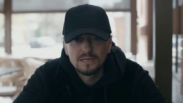 Жди меня. Читает Сергей Безруков