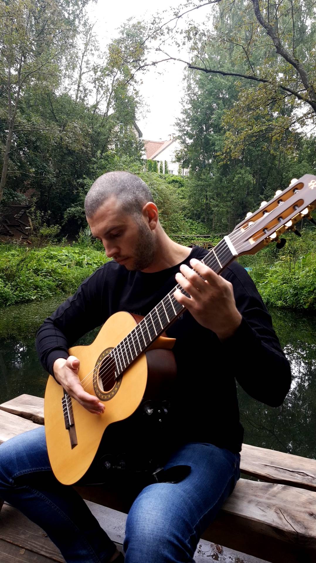 5000 часов занимался на гитаре. Семиструнная гитара. А. Сихра - Прелюдия Соль мажор.