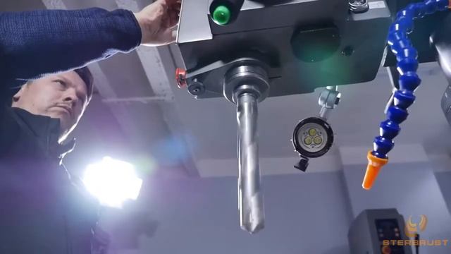 Вертикально-сверлильный станок по металлу JET GHD-35PF