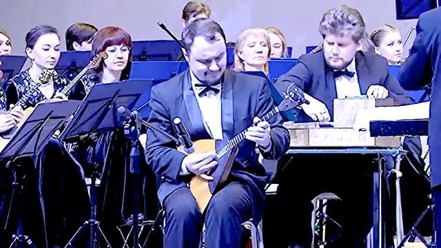 "Выйду ль я на реченьку" Играет гениальный Дмитрий Жердев, золотой медалист Дельфийских игр.