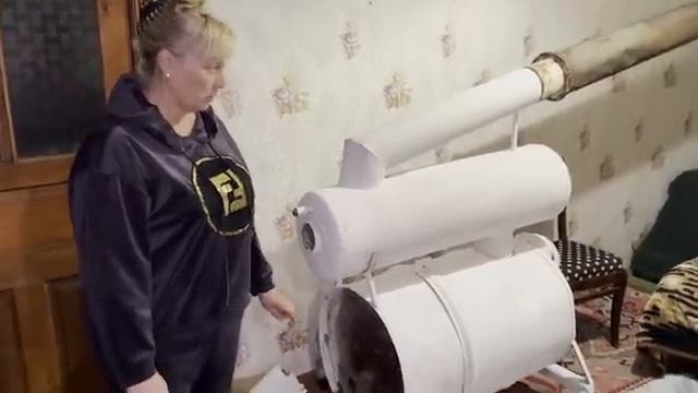 Полено и сутки в доме тепло, самодельная печка