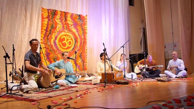 11.09.15 Ту ми бадже ре мана фрагмент с Битту Малликом