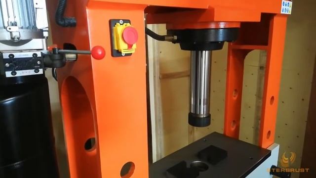 Пресс гидравлический Stalex HP-80. Тестовый запуск