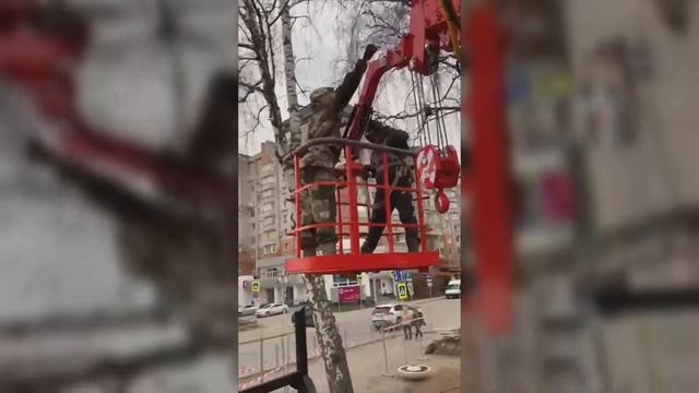 Бурильно-крановая машина TAURUS 086А - КамАЗ 43118 в работе!