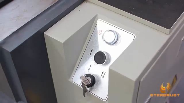 Электромеханическая гильотина METALMASTER MSJ 2525 T