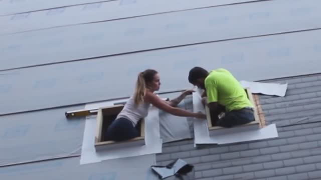 Жизнь с нуля #014. Устанавливаем мансардные окна.