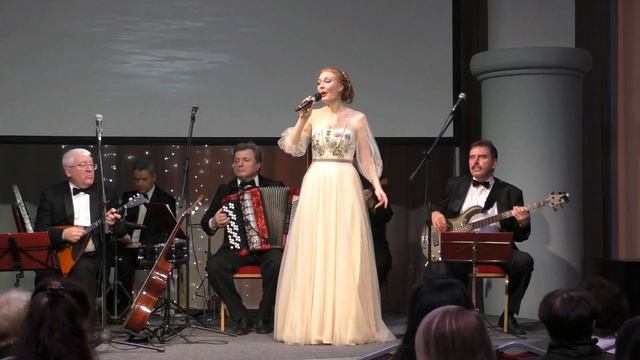 Романс "В лунном сиянии" Поёт Анастасия ЛЫСЯКОВА Новосибирск