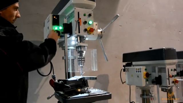 Вертикально-сверлильный станок CORMAK WS32BGP