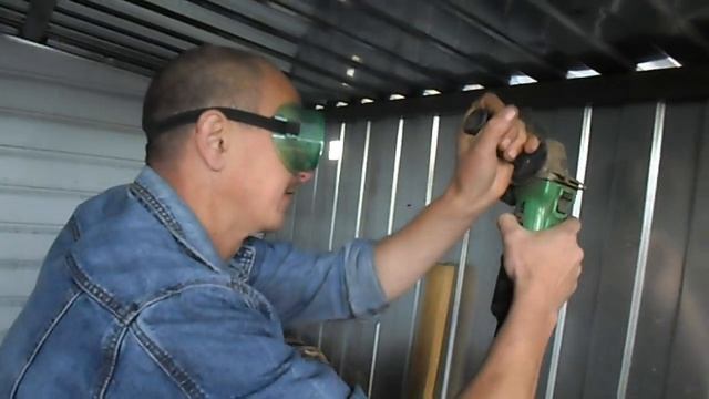 Садовый светильник: освещение туалета, сарая, угольника