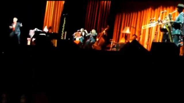 Hugh Laurie  Let the good times roll! Petersburg 02.06.2013